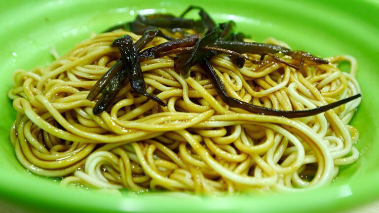 25 Chinese Dishes You Must Eat in Shanghai, China - David's Been Here