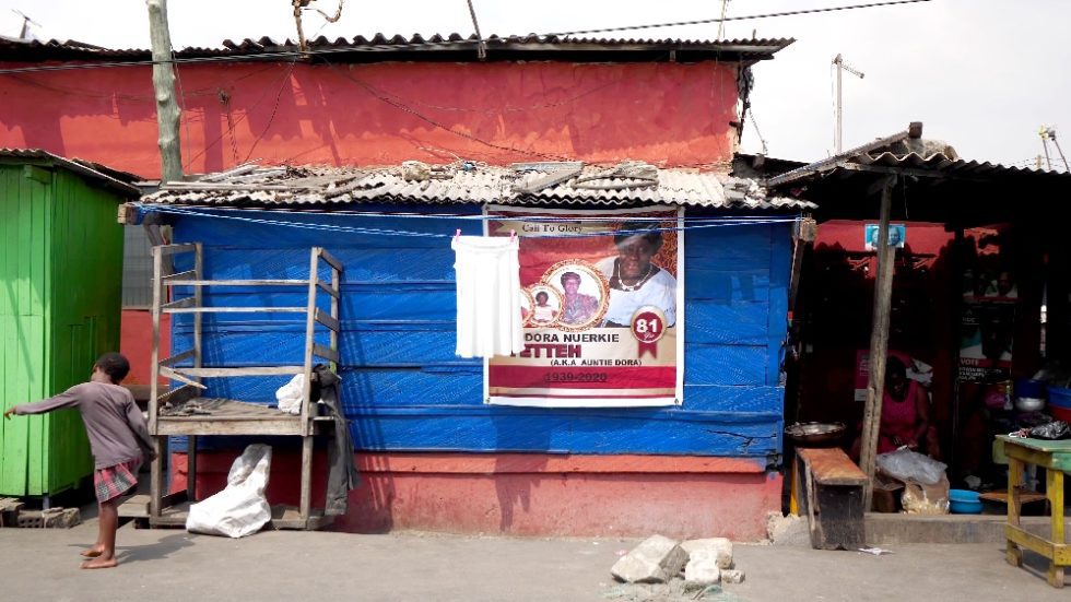 Traditional Ghana Street Food!! Kenkey & Fish + Jamestown Attractions | Accra, Ghana - David's ...